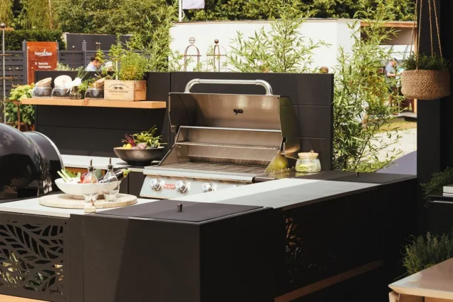Outdoor Kitchen at Hampton Court Show Garden 2021 | Grillo Outdoor ...